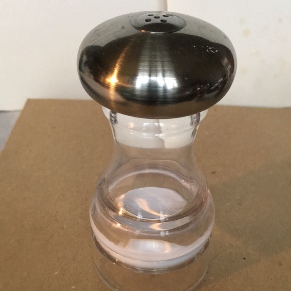 Olde Thompson Carbon Steel | Kitchen | Nwot Saltpepperpepper Mill Set ...